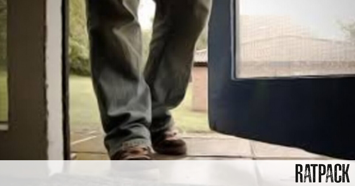 Γιατί κάνουμε ποδαρικό με το δεξί; - RatPack.gr