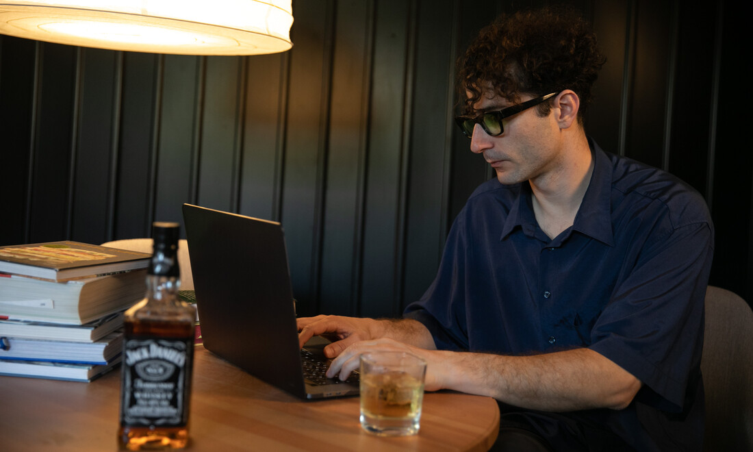 Write a Story, full of Jack and Soda - RatPack.gr