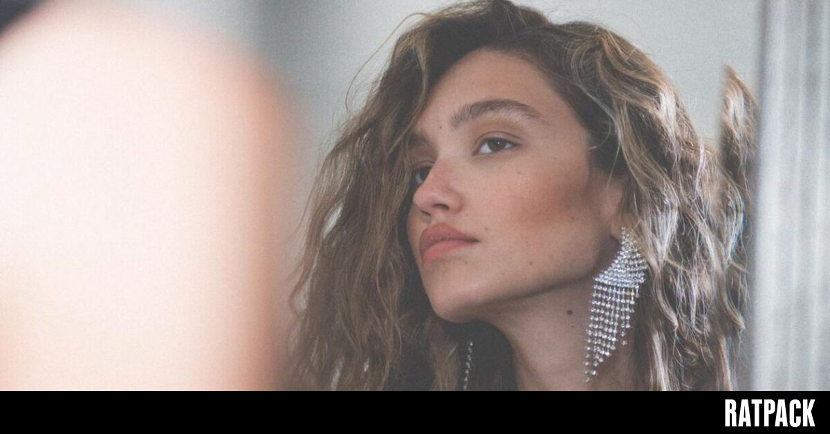 Καλωσήρθες στον κόσμο της Riley Russell - RatPack.gr